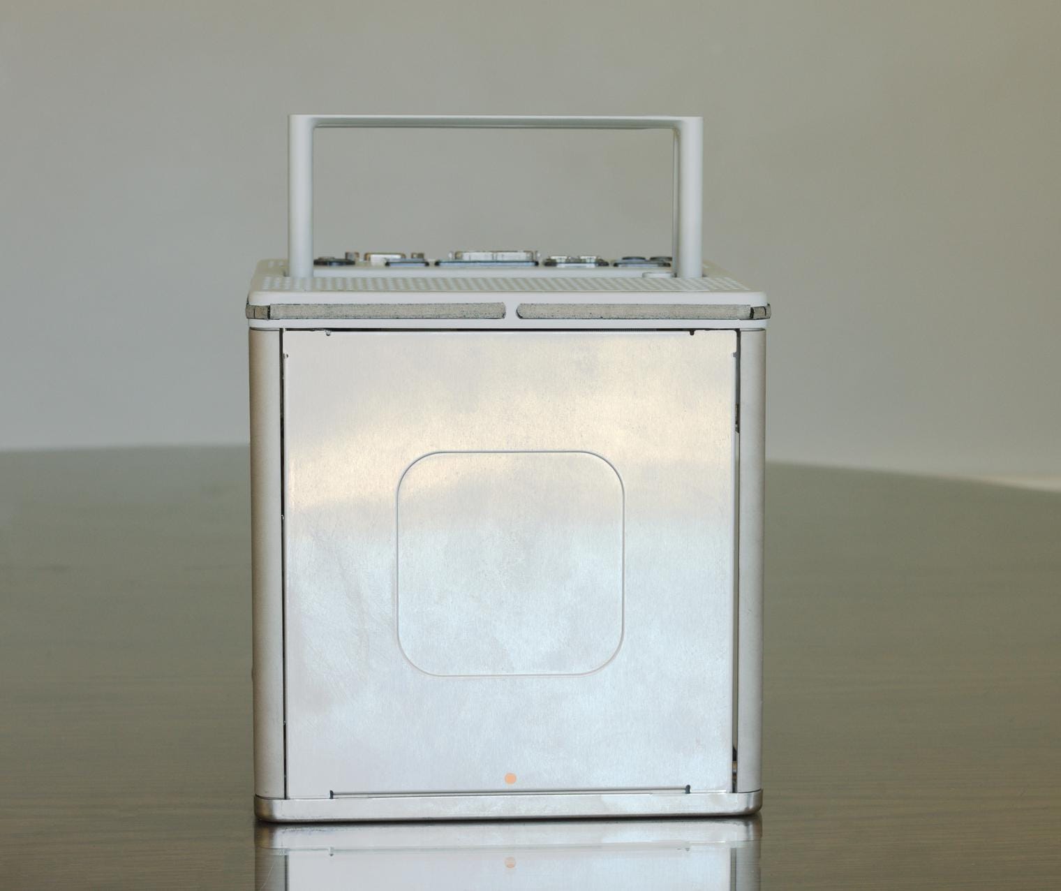 The Apple Power Mac G4 Cube In Pictures | Cracked the Code — Adventures ...